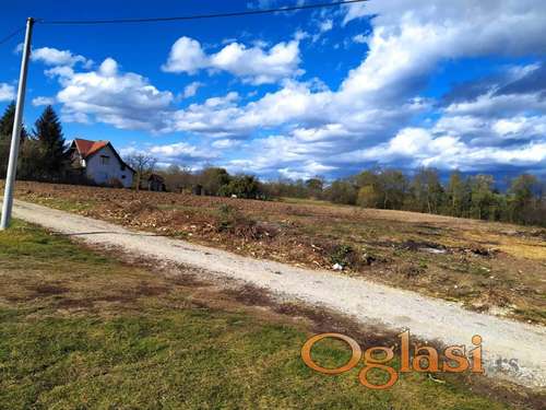 Plac na prodaju Cacak-Mojsinje