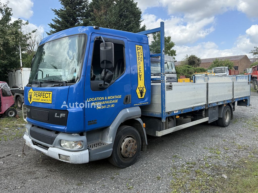 DAF LF 45 180 kamion s ravnom platformom