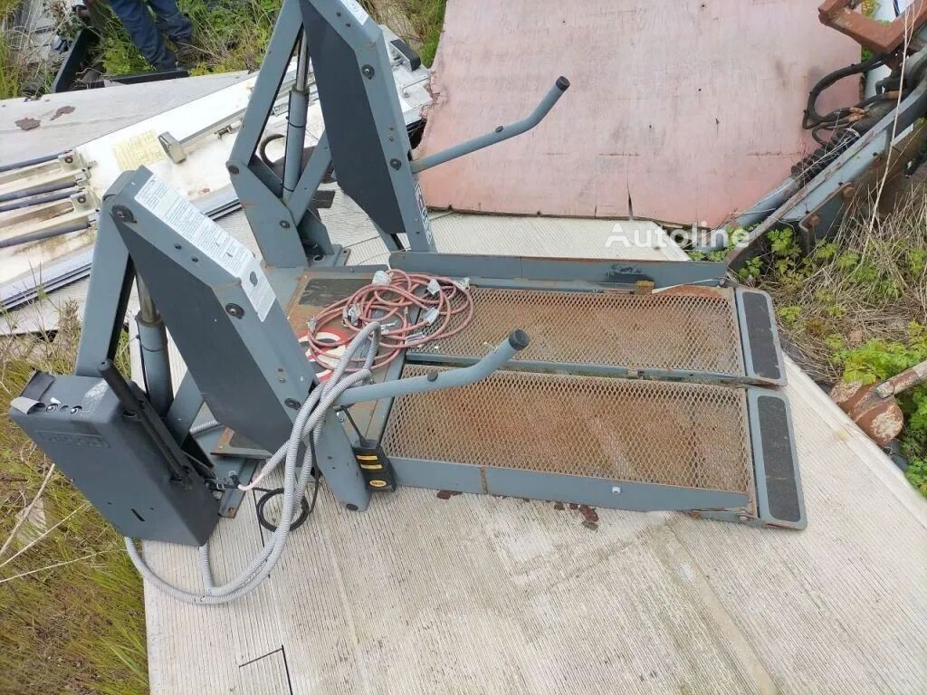 Ricon Personenlift voor bestelwagens lift za invalidska kolica