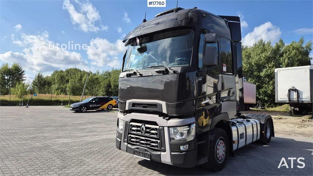 Renault T520 tegljač