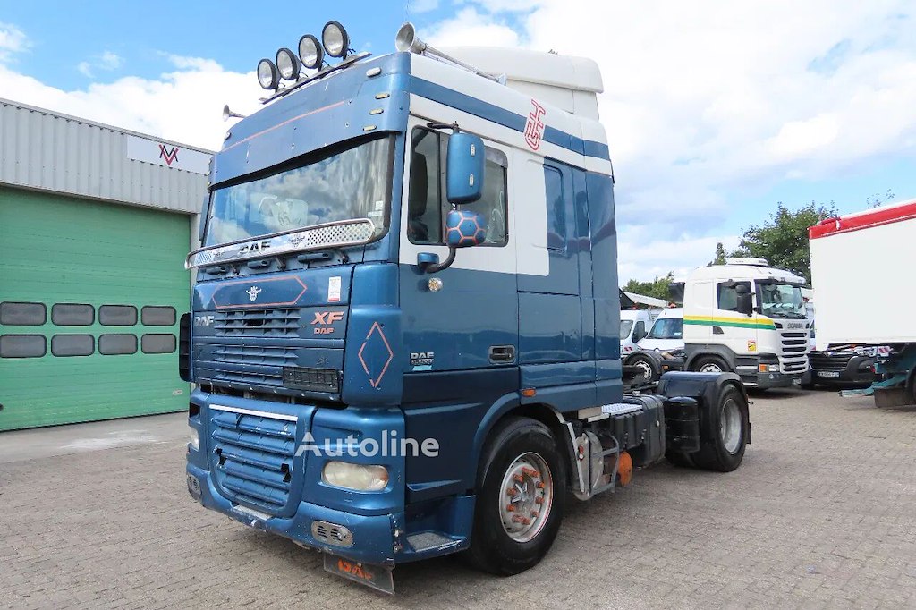 DAF XF 95.530 EURO4. Royal DAF! tegljač