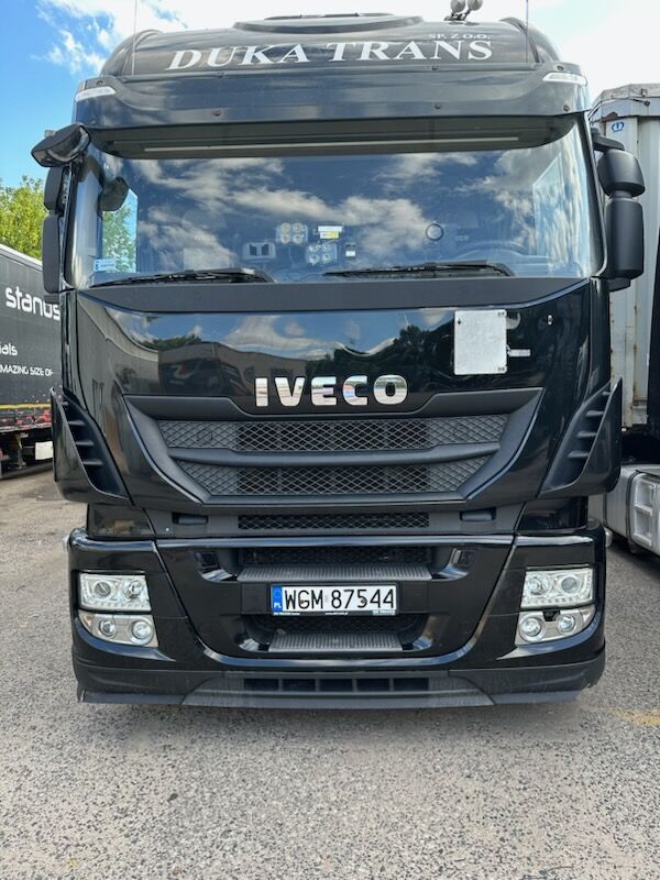 IVECO Stralis 460 tegljač