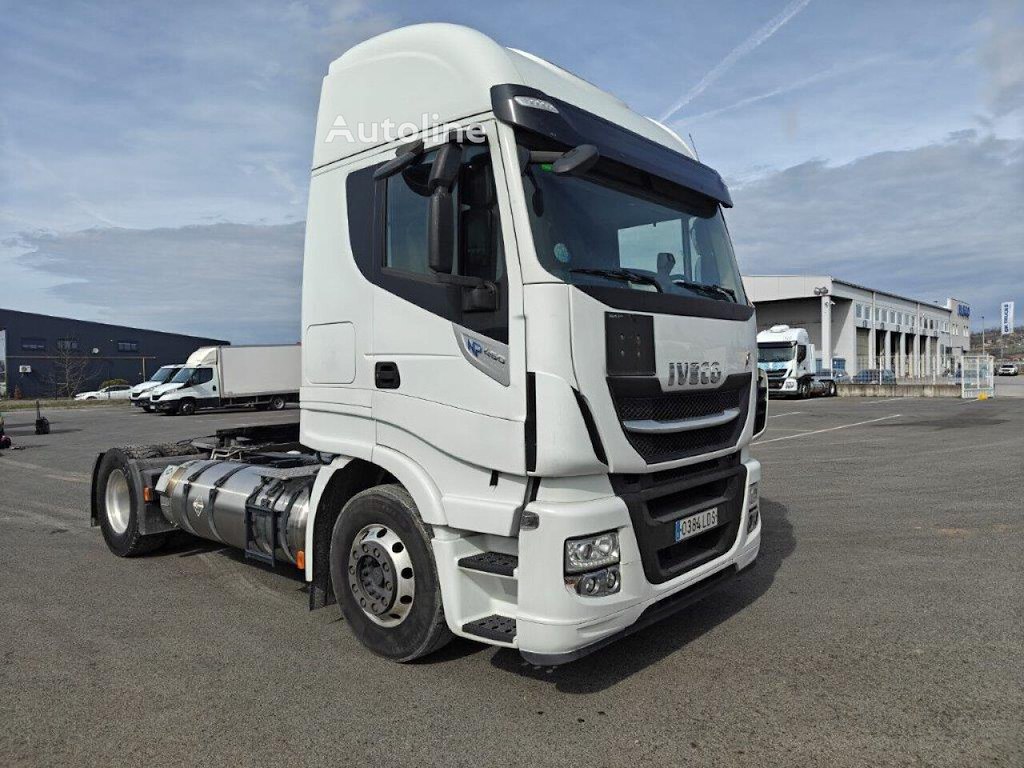 IVECO Stralis AS440S46T tegljač