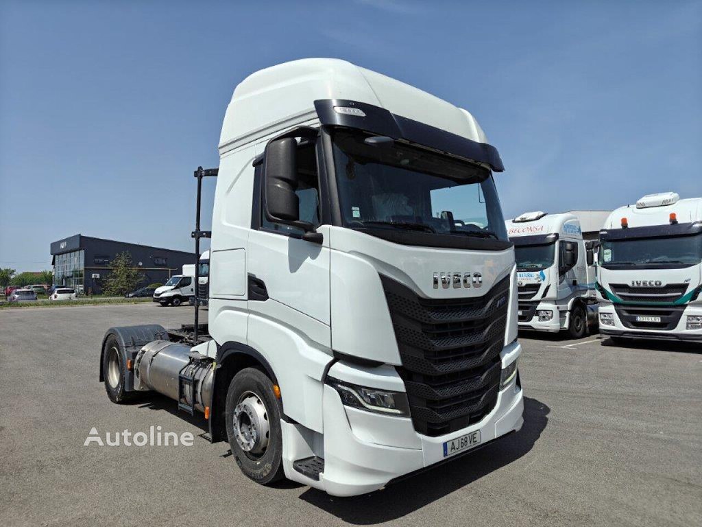 IVECO Stralis AS440S46T tegljač