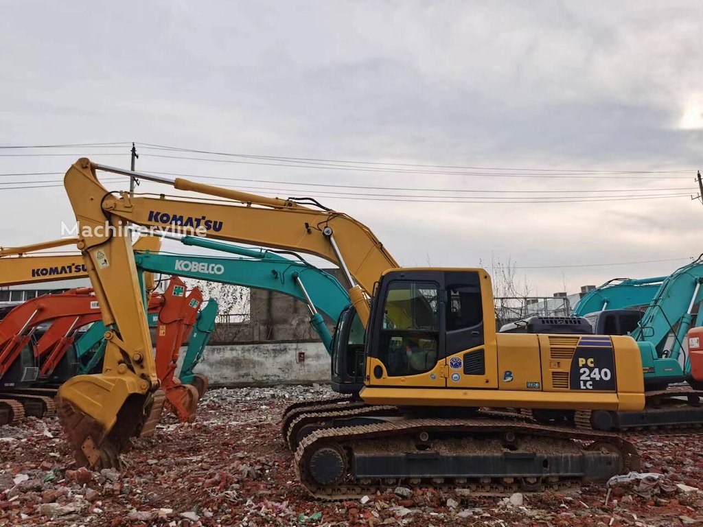 Komatsu PC240 bager guseničar