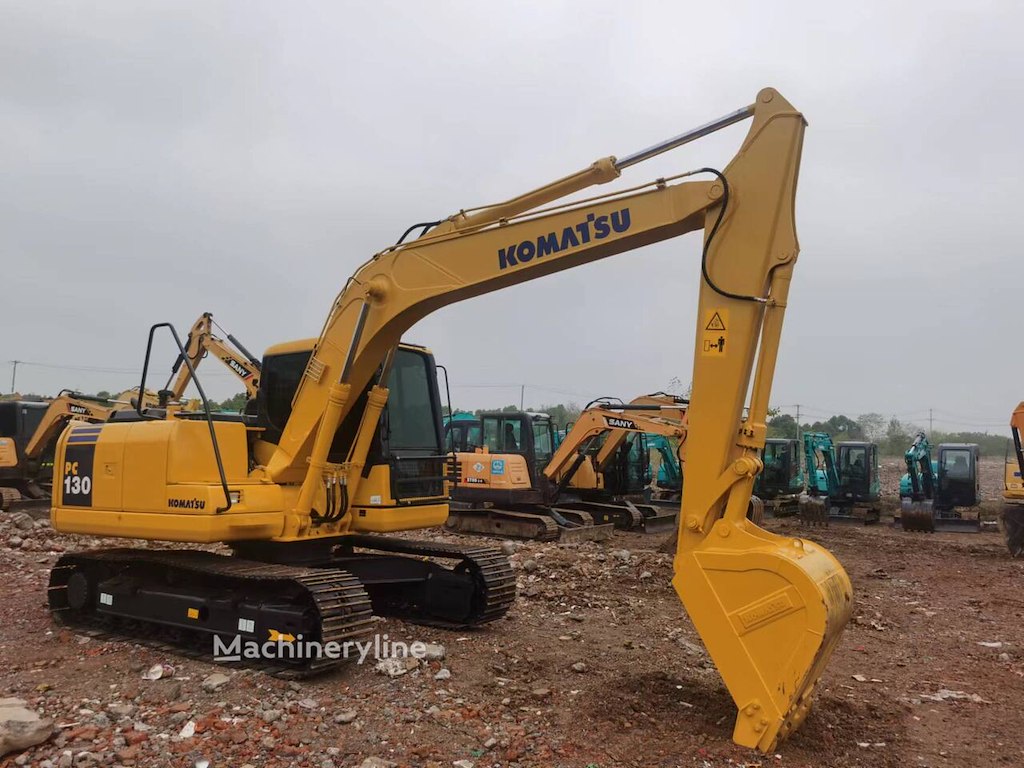 Komatsu PC130 bager guseničar
