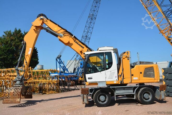Rukovalac materijalom
Liebherr LH 22 M
