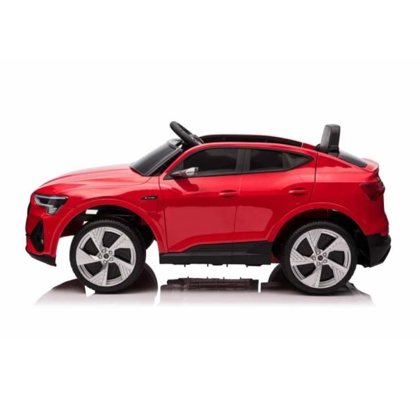 EUROBAJK Dečiji automobil na akumulator Audi E-tron Sportback, crvena