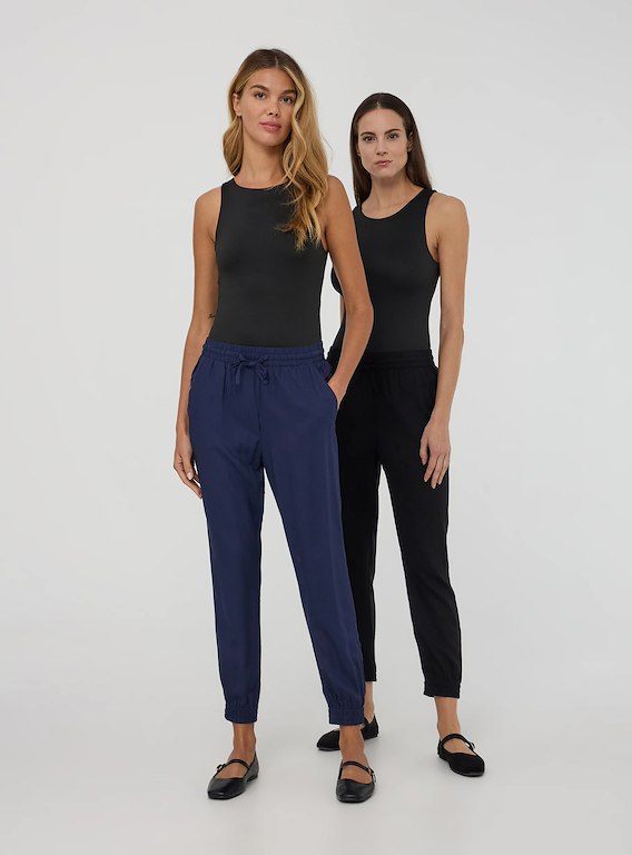 Pakovanje od 2 jednobojna jogger pantalona 1x Crna, 1x Plava