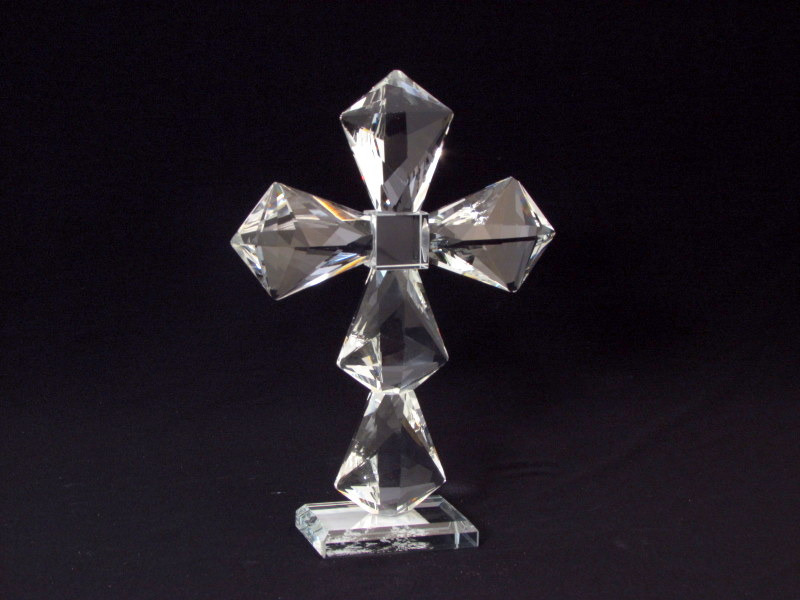 STAKLENA FIGURA KRST
