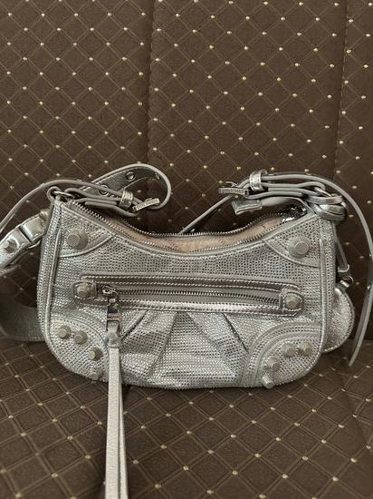Steve Madden torba sa cirkonima