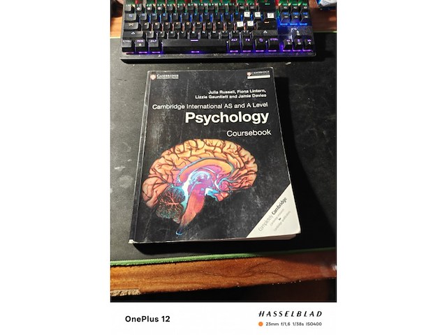 Psychology corsebook Cambridge Russell Lintern Gauntlet