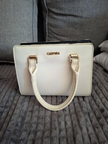 Carpisa kozna bela torbica