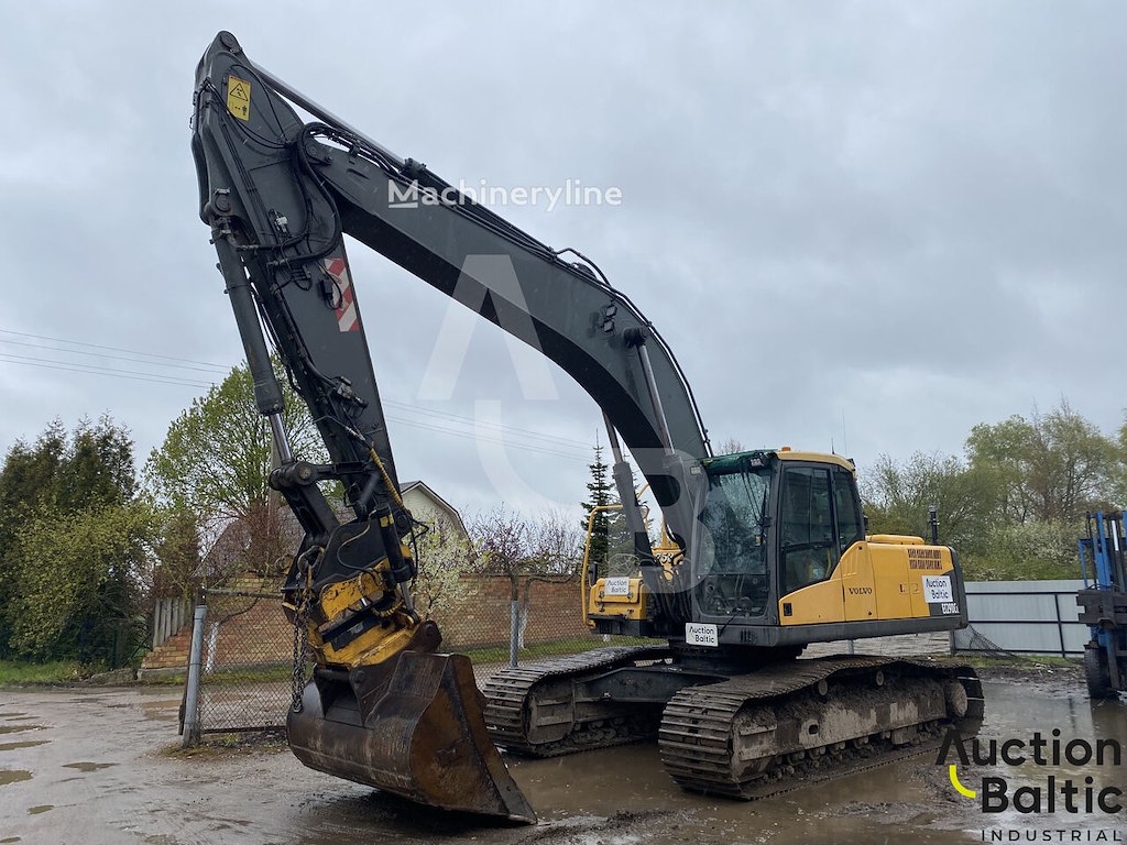 Prodaje se Volvo EC 290 C L bager guseničar na aukciji