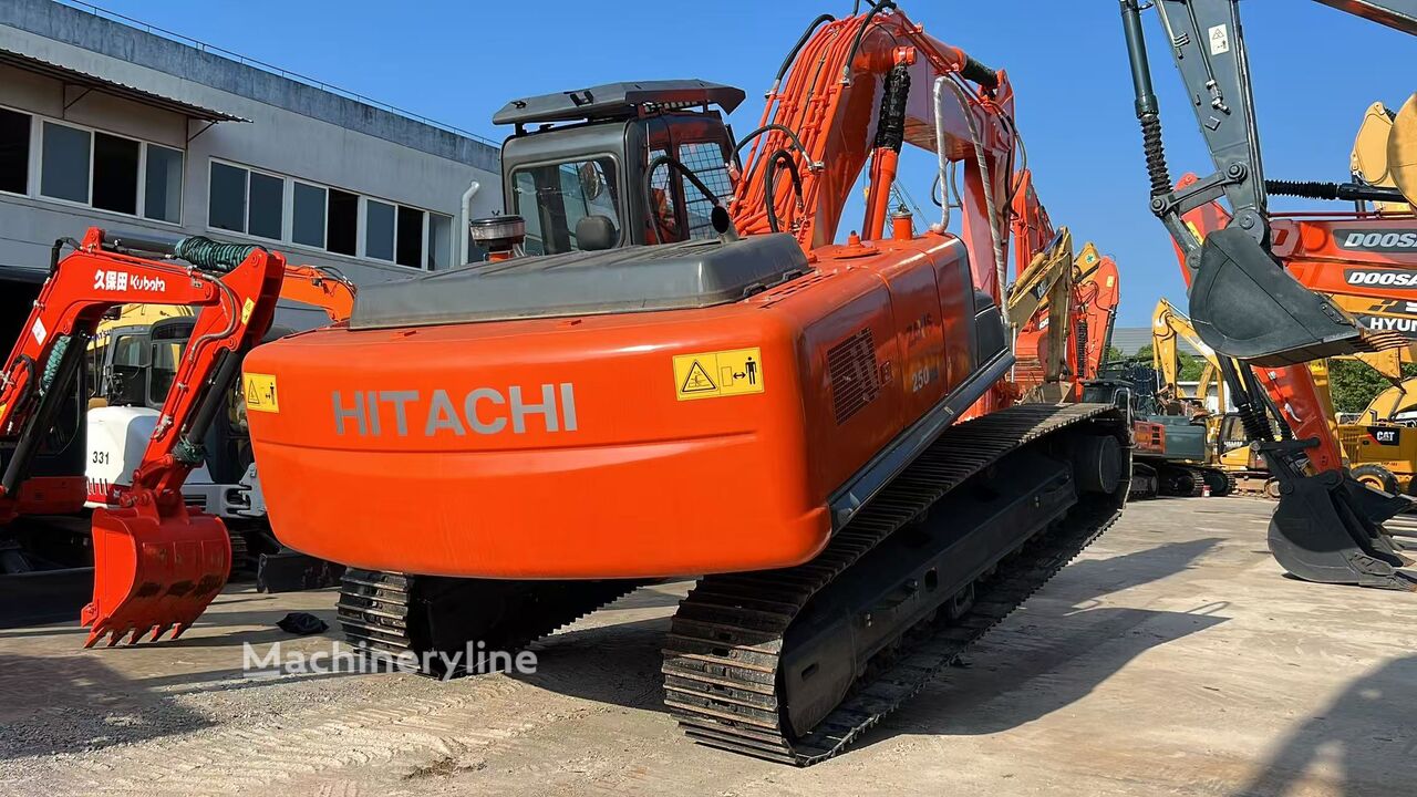 Hitachi ZX250H-3G bager guseničar
