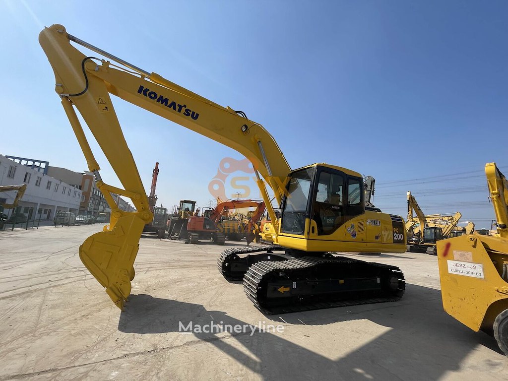 Komatsu PC200 bager guseničar