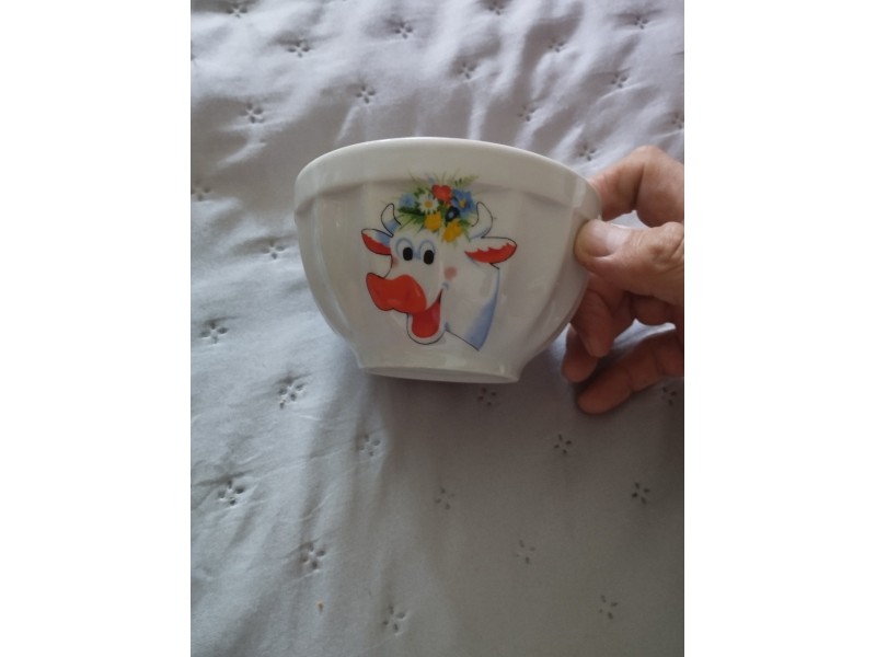 Kravica cinija Zajecar Jugoslavija Kinder Lada
