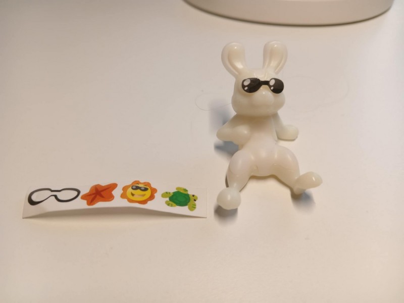 Kinder VD002 sa nalepnicama