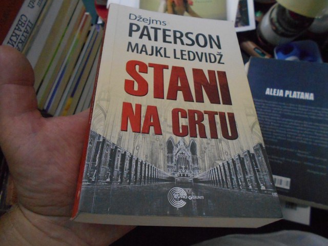 Džejms Paterson - Stani na crtu