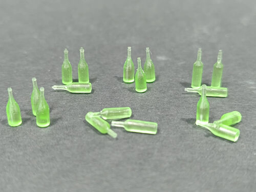 VG DioModels 64080 Set of Green Glass Bottles