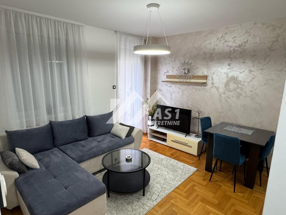 Izdajem LUX jednoiposoban stan na Podbari !!! novogradnja ID#3167 500 €