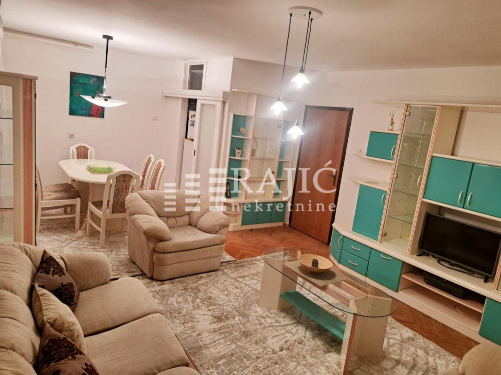 Stari grad,Žorža Klemansoa,79m2,3.0 #4257 1.100 €