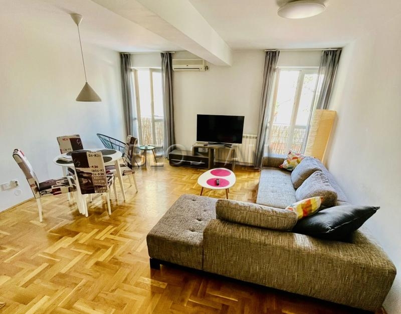 Širi centar - Lekino brdo #63530 750 €