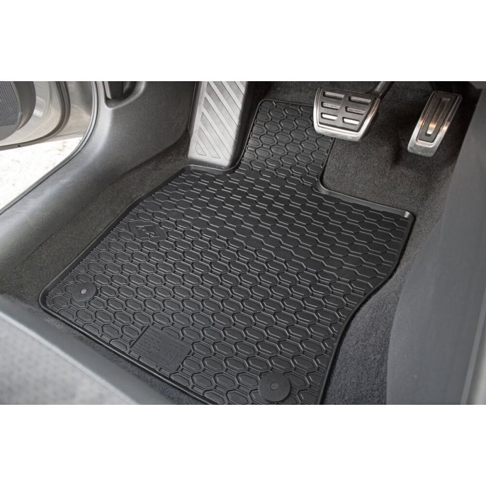 Gumene patosnice 810/4c Golf 7 od 2012-2019