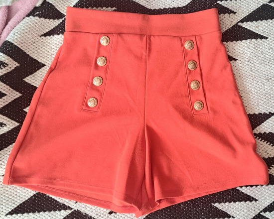 Nov H&M shorts visok struk XS