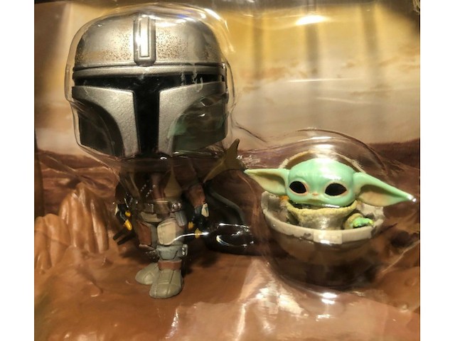 Mandalorian with the Child baby Yoda Star Wars POP!