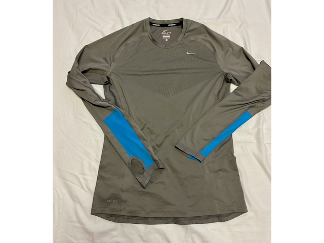 NIKE dri fit duks M