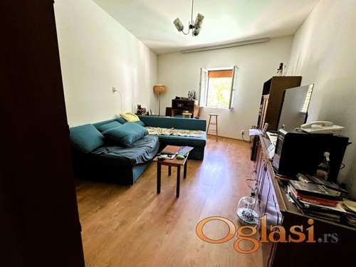 Zemun kej, Marka Nikolića, 45m2(52), 2.0, 1/2, uknj