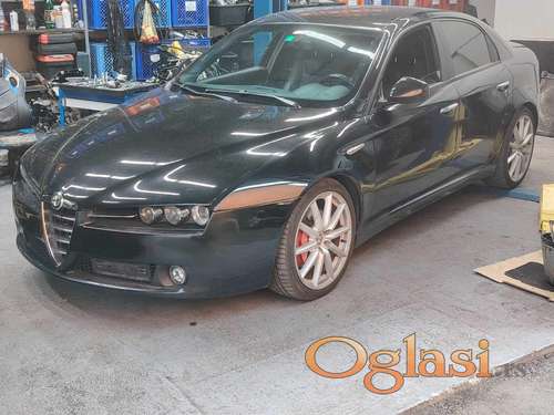 Alfa Romeo 159 branik kod boje 601