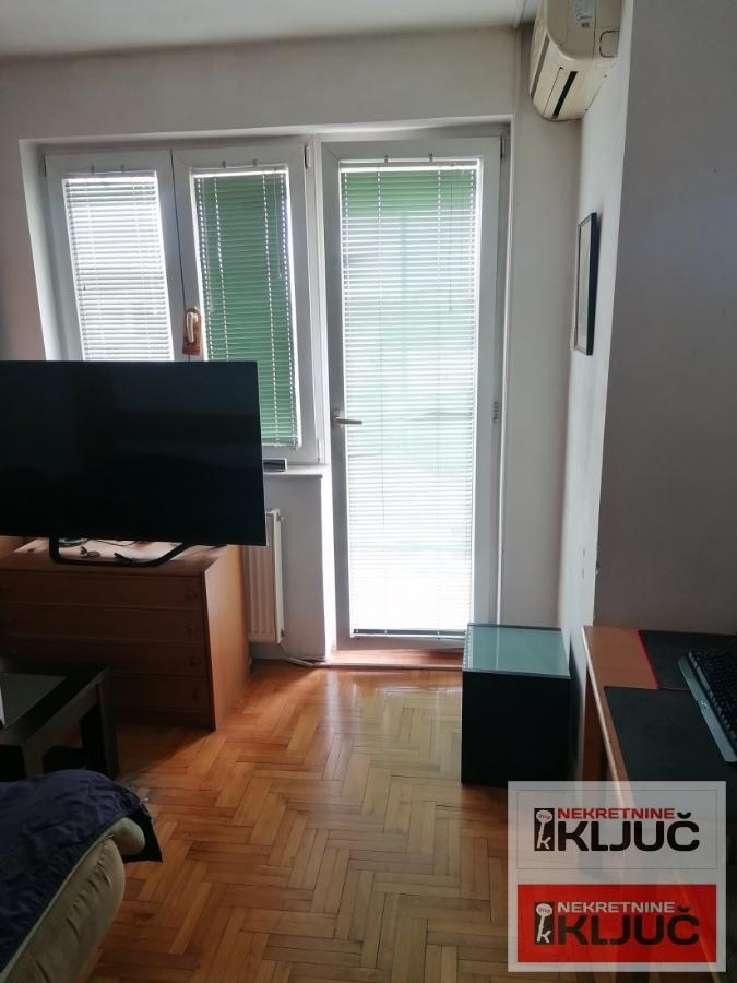 BULEVAR EVROPE, 28m2, Garsonjera