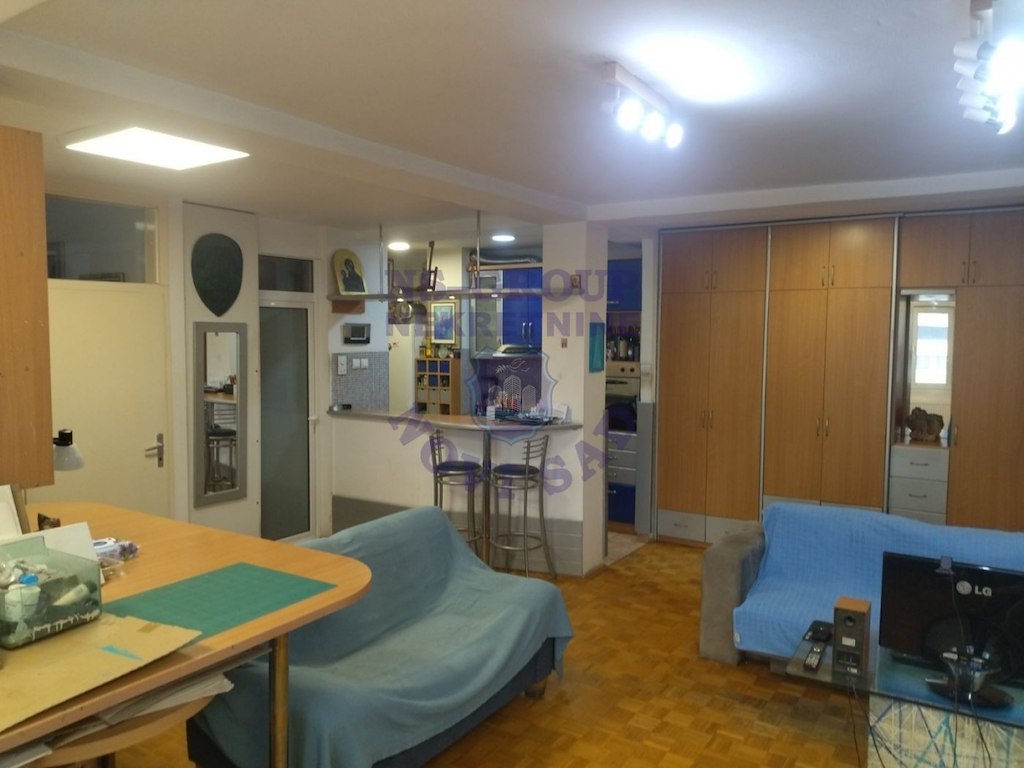 Dvosoban 54m2 Bulevar