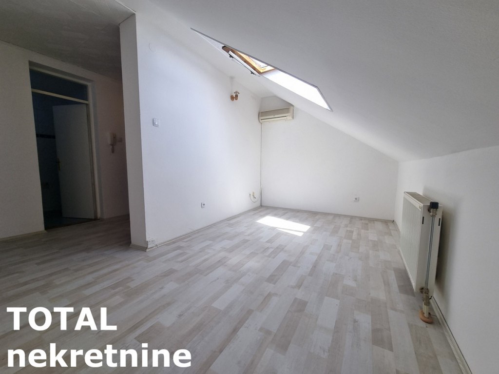 NOVI SAD - NOVA DETELINARA - 20. 00 m2