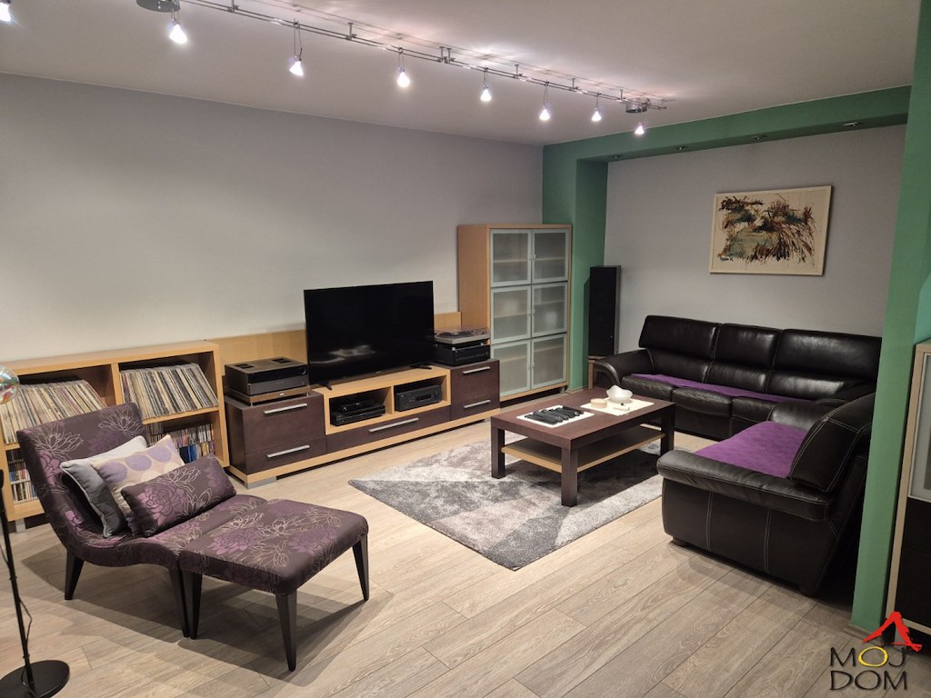 NOVI SAD - NOVA DETELINARA - ČETVOROSOBAN STAN - 119 m2 - 220, 630€