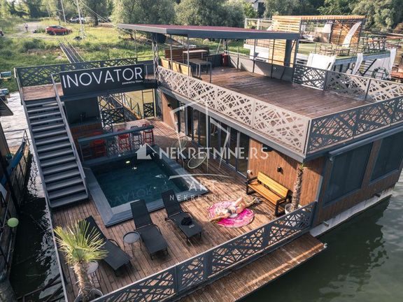 Splav na Savi, na odličnoj lokaciji, mereno 144+ 84 m2 ID#11800