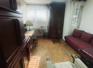 Izdavanje Garsonjera - Novi Sad