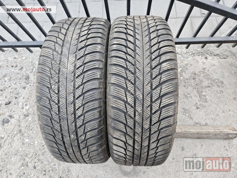 205-55-17 Bridgestone kao nove Odlicne m+s