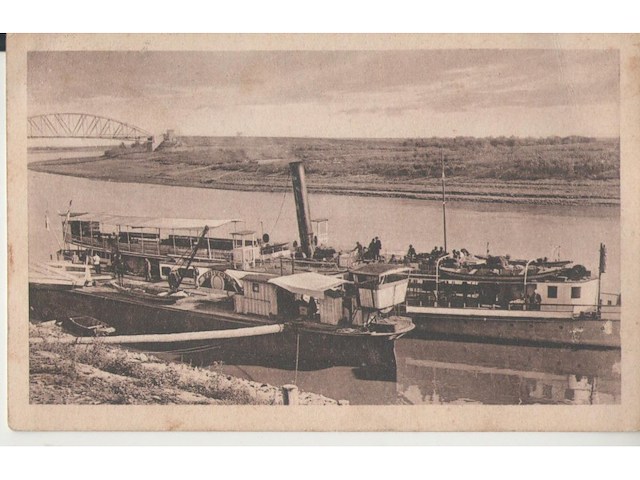 Stara razglednica-Senta pristanište na Tisi iz 23