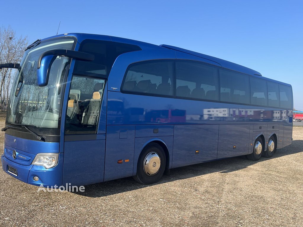 Mercedes-Benz Travego 16 RHD turistički autobus