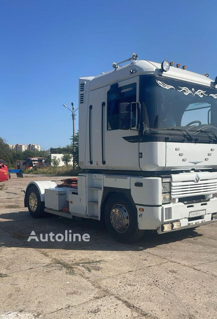 Renault Magnum 420 tegljač