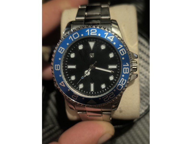 Veliki muski sat je u ponudi ROLEX RAD!