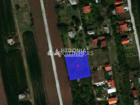 Surčin, plac 15 ari, uknjižen ID#9557