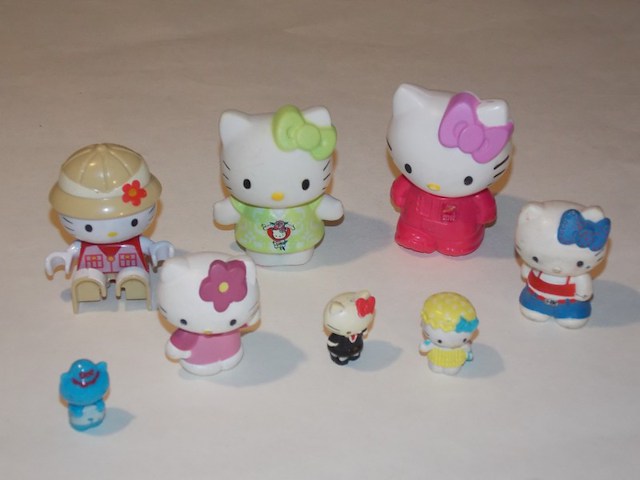 Hello Kitty lot 8 figurica