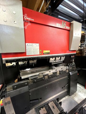 PRITISNITE KOČNICU
Amada HFE 50-20 + FANUC Industrieroboter