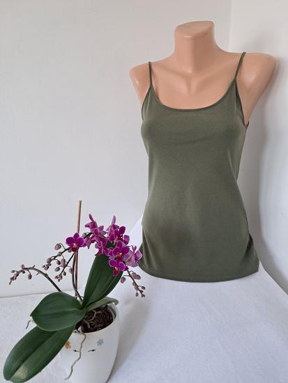 Pamucna maslinasto zelena majica vel S