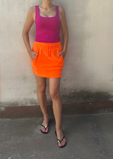 Adidas mini suknjica NOVO