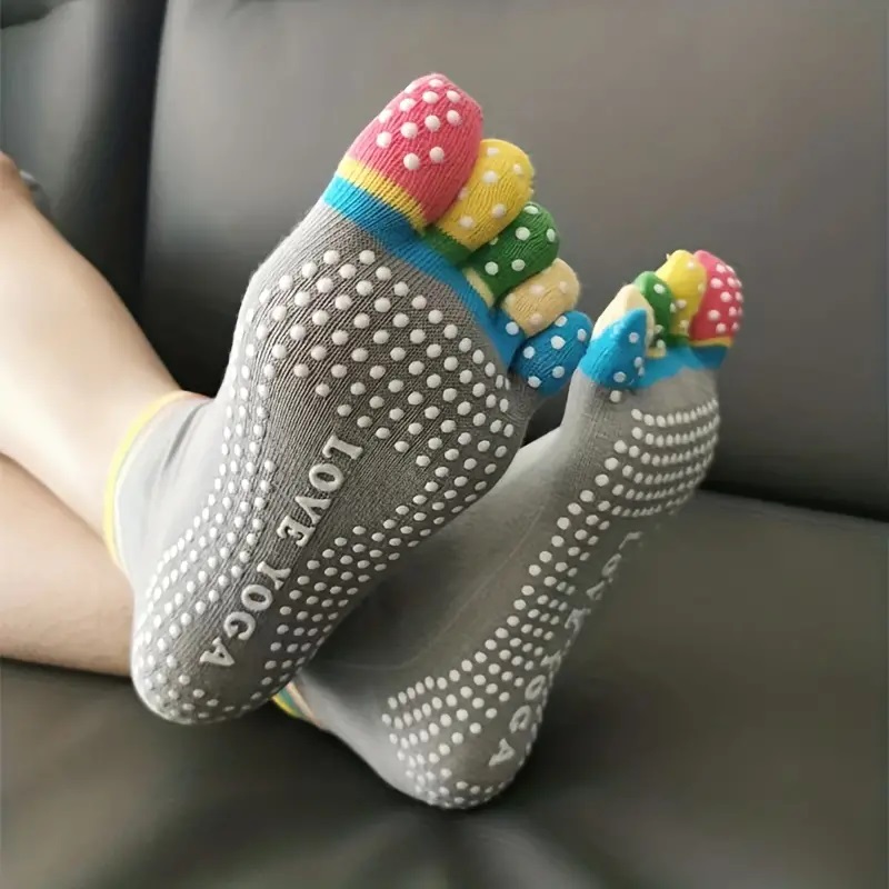 Love Yoga neklizajuce zenske carape 36-40 Sive NOVO